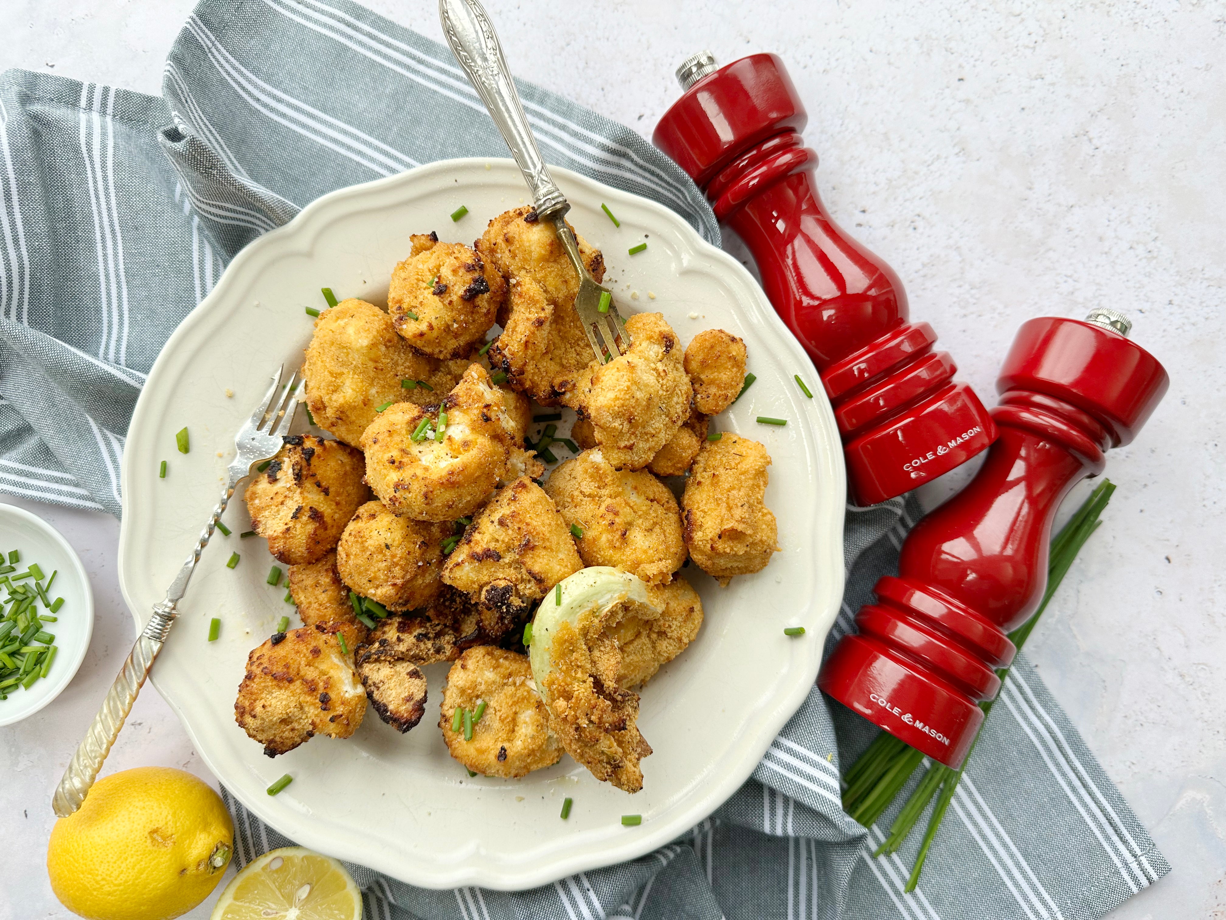 Salt and Pepper Cauliflower Love Bites – Cole & Mason Swiss